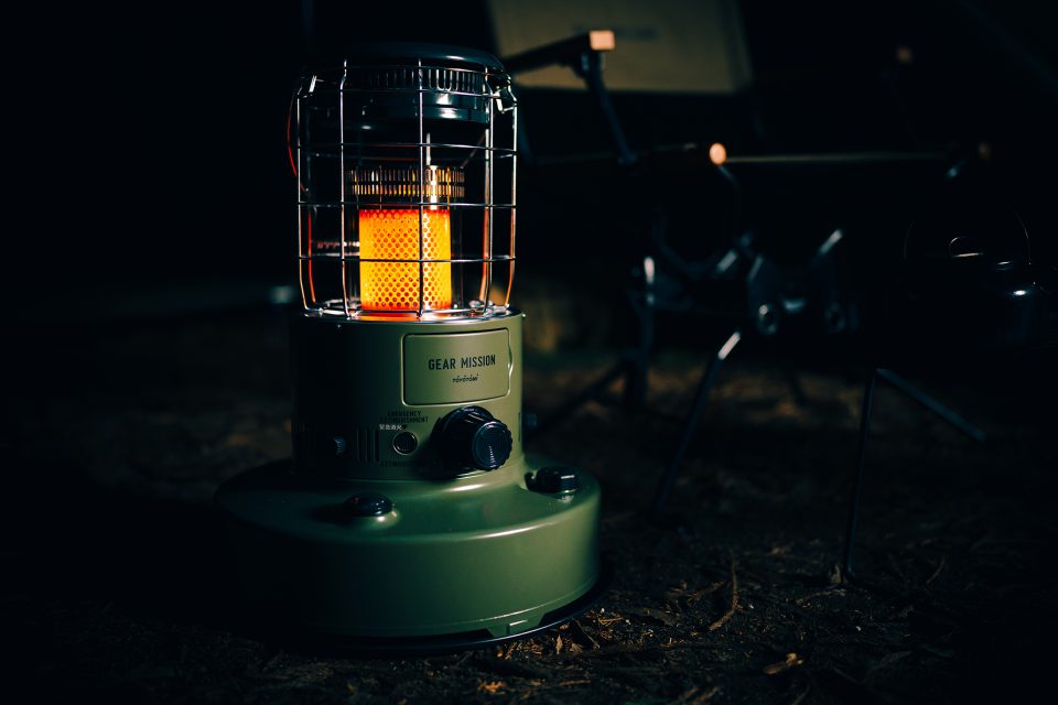 GEAR MISSIONに新モデルが登場！側面部まで暖かくなる赤熱燃焼方式の『RR-GER25』 | トヨトミーツ | トヨトミ-TOYOTOMI 公式サイト